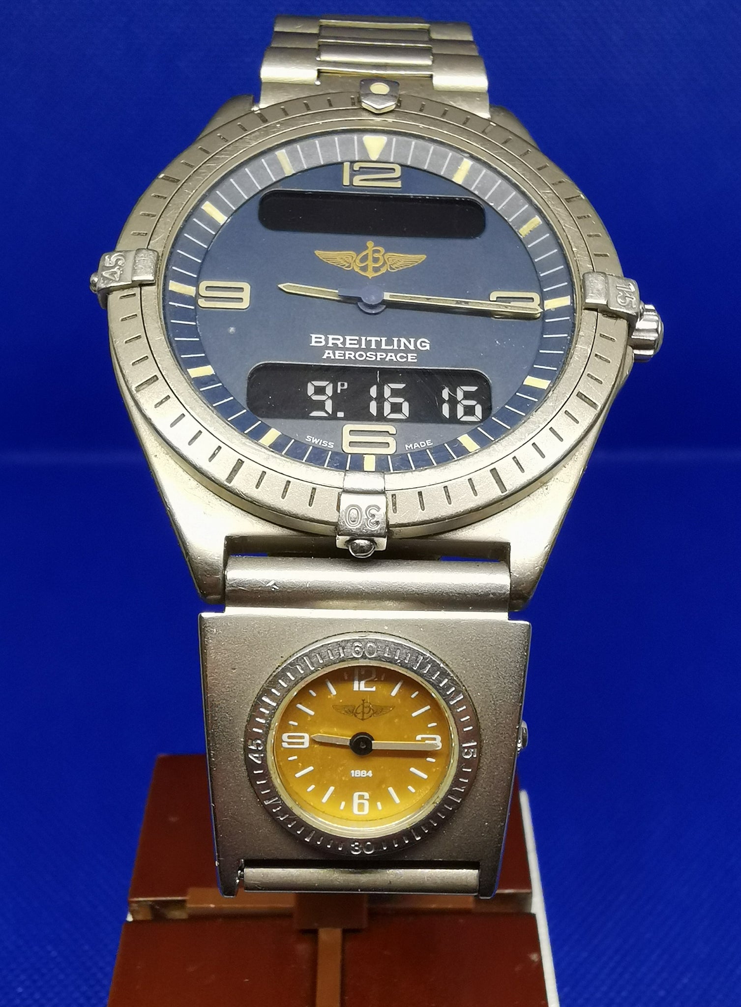 Breitling Navitimer Aerospace Ref. E56062